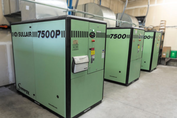 How to Choose the Perfect Industrial Air Compressor - HOLT Industrial ...